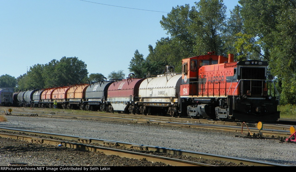 IHB 1514 and can cars at the Avenue